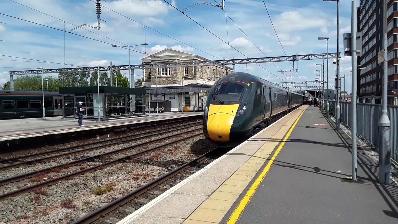 802005-006 1B31 arrived at Swindon train station Wiltshire 23.5.2019 ...