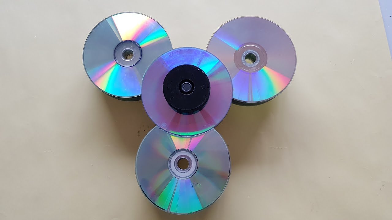 How To Make A Big Spinner With CD,s - YouTube