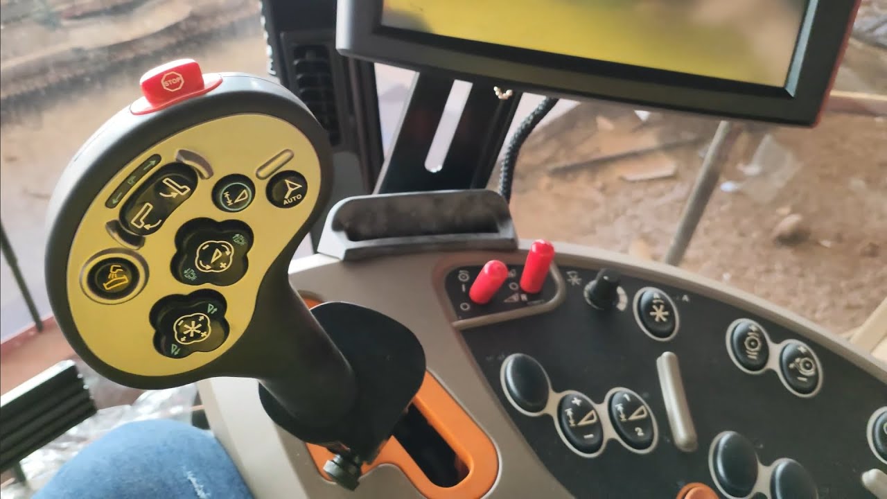 Entrega técnica completa colhedeira Case 6150. Painel Parte 4 - YouTube