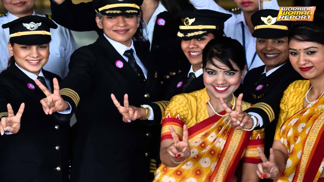 All-Female Flight Crew Sets Record - YouTube