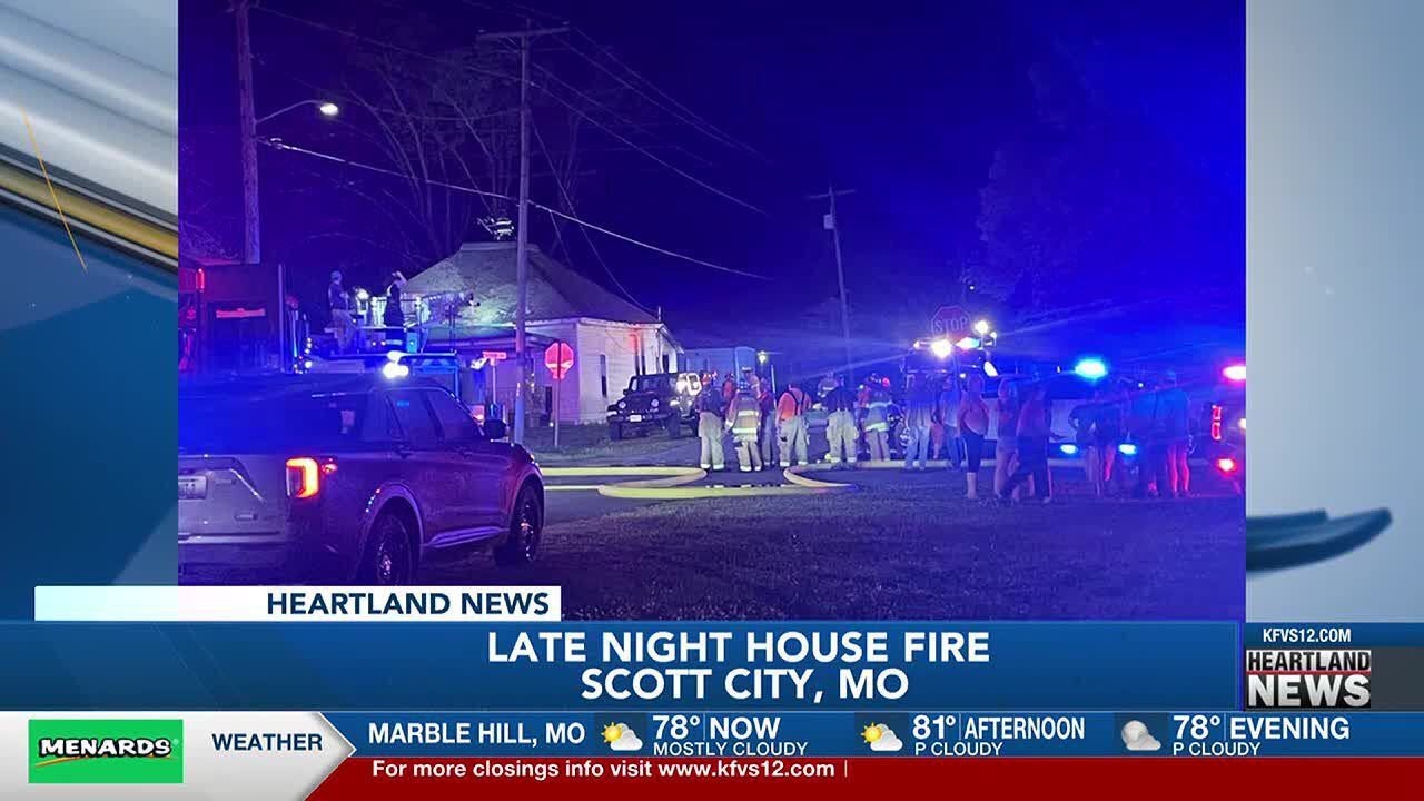 Family of 5 displaced after Scott City house fire - YouTube