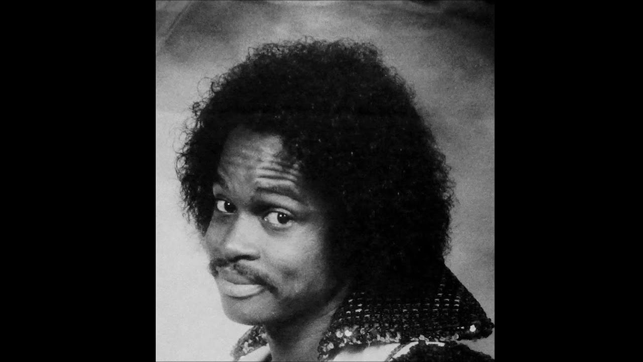 Roger - So ruff, so tuff - YouTube