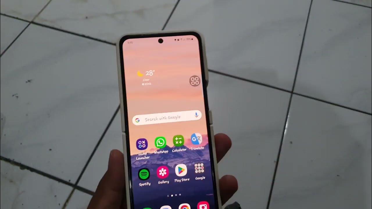 SAMSUNG Galaxy Z Flip 5: How to enable or disable Gesture hints for Swipe gestures navigation ...