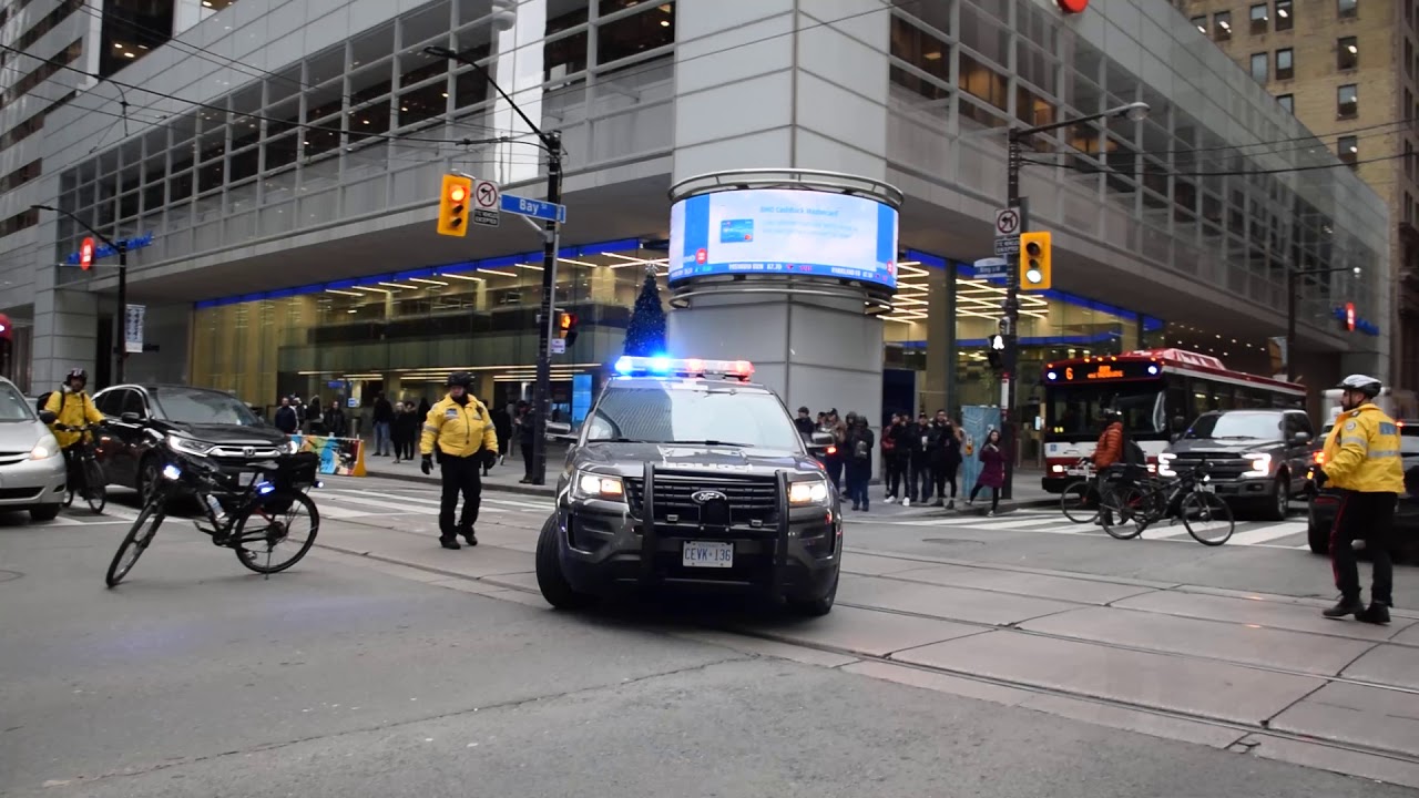 Toronto Police Responding - YouTube
