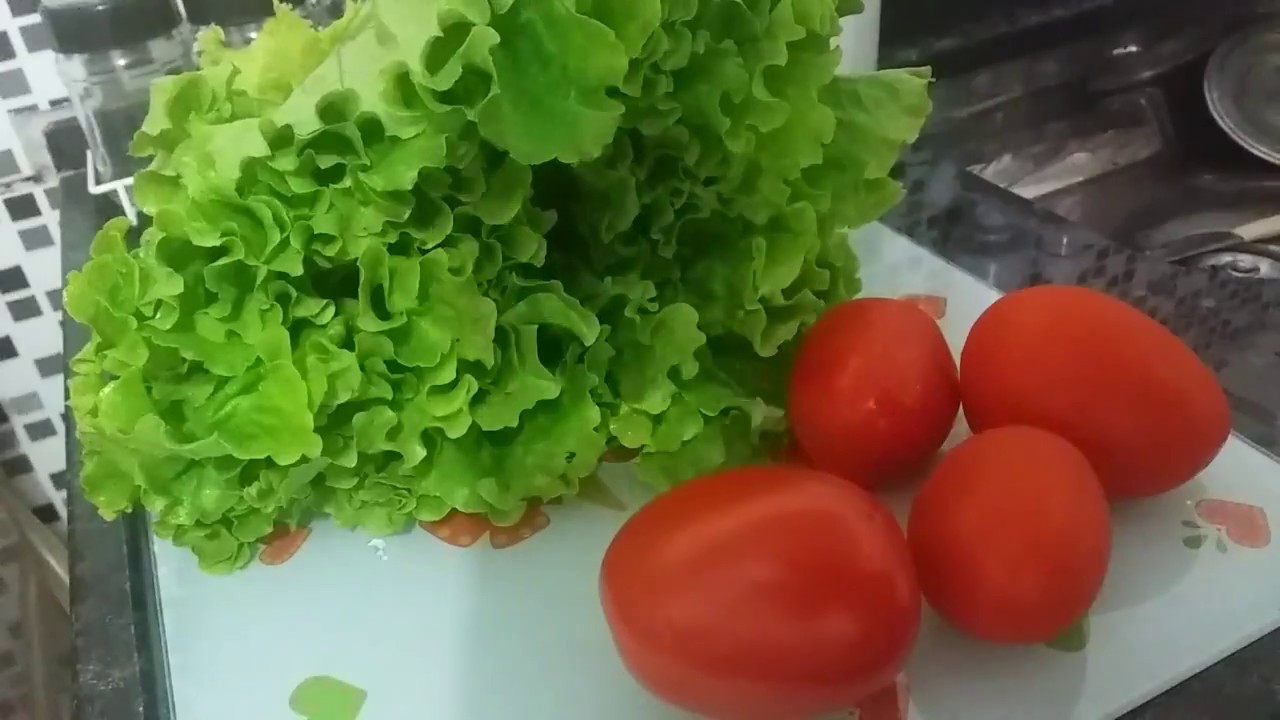 RECEITINHAS DA DÊ: Salada de Alface com Tomate - YouTube