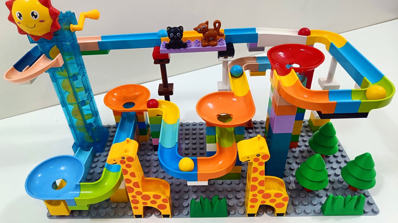 Epic LEGO Marble Run With Giraffes, Cats & Crazy Spiral Tower! - YouTube