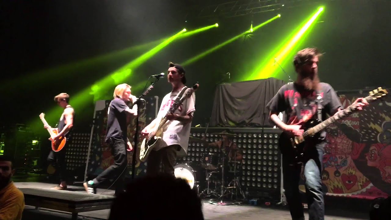 Gold Steps (Live) -- Neck Deep (11/20/15) - YouTube