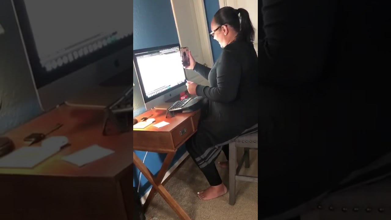 Husband Sends Wife A Singing Telegram Via FaceTime @Jtelegrams - YouTube