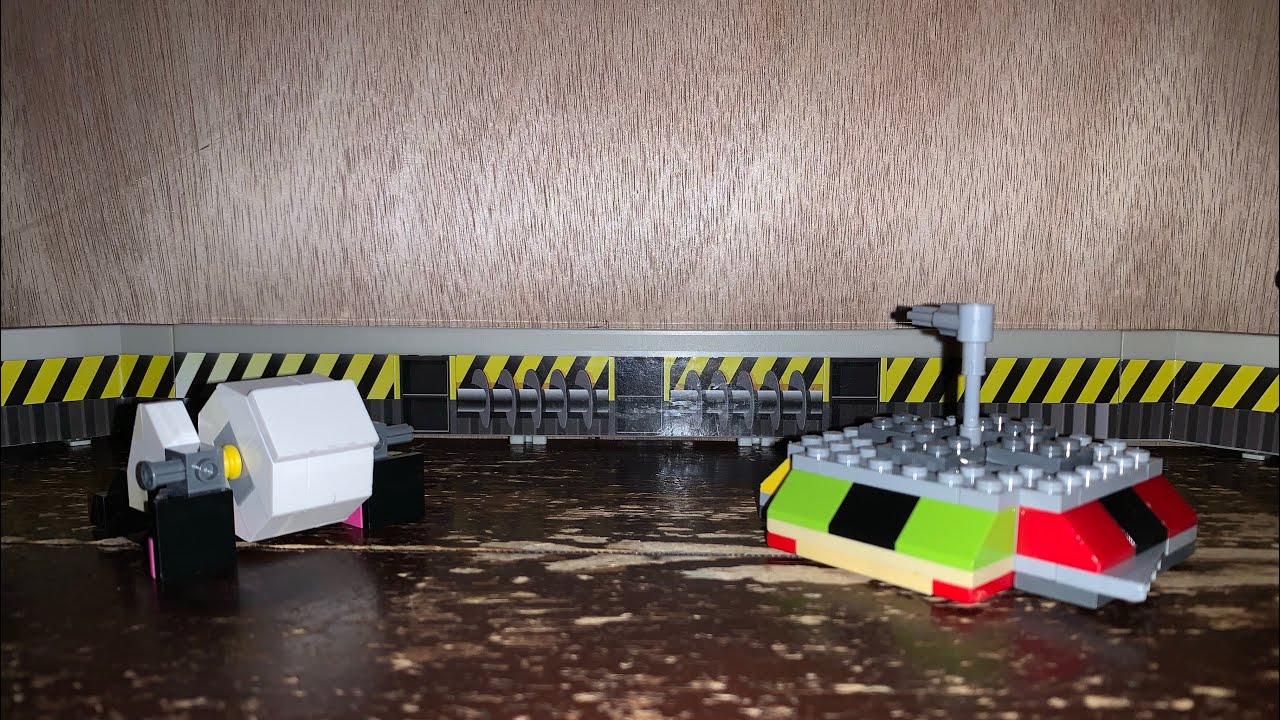 LEGO Battlebots: Vertigo vs Gigabyte - YouTube