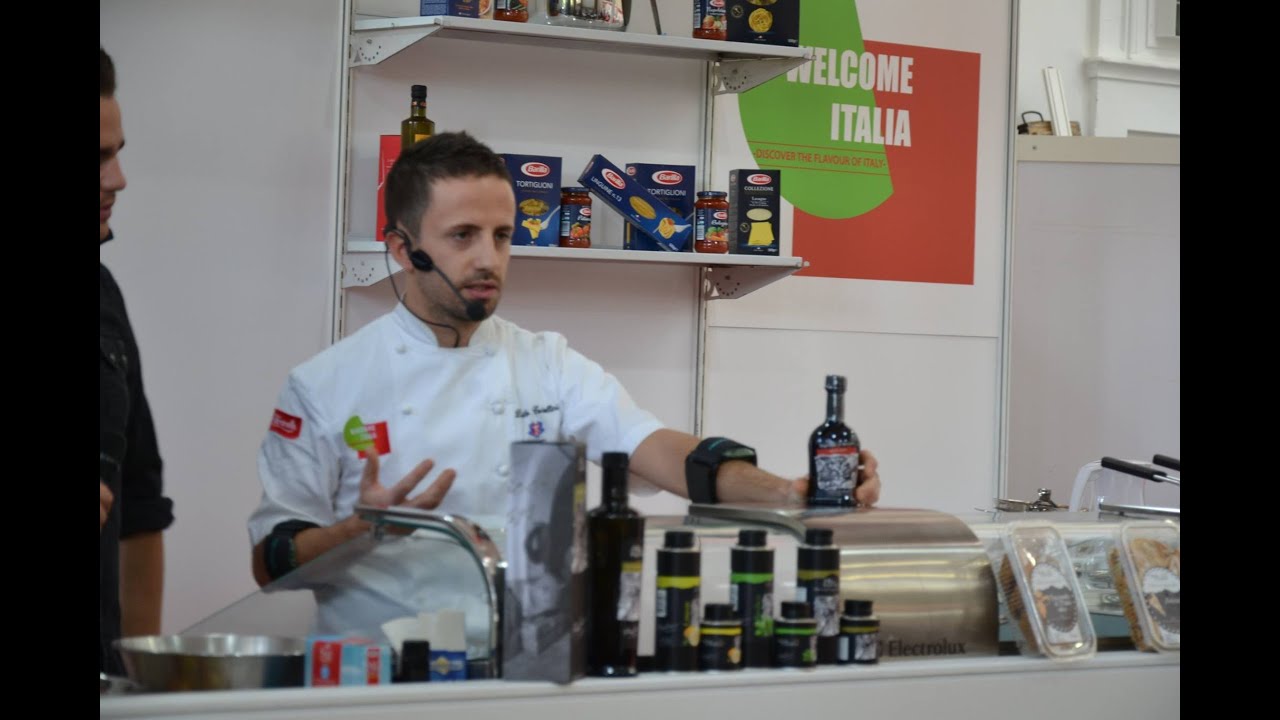 Show cooking di Chef Danilo Cortellini al Welcome Italia 2015 - YouTube
