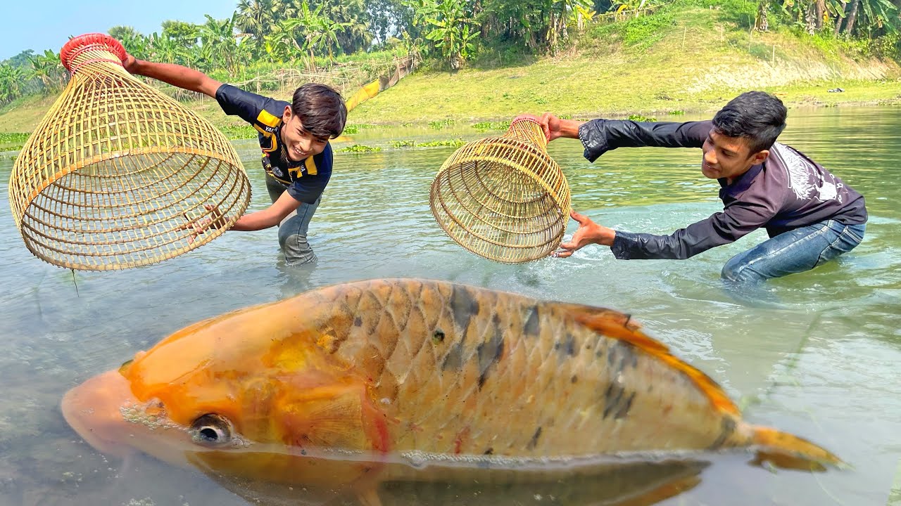 Incredible Fishing Video | Amazing Boys Catching Fish With Bamboo Tools ...