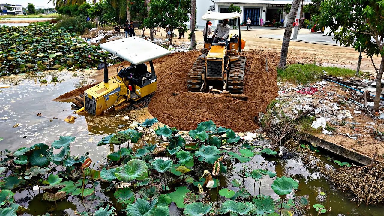 Incredibly Showing Dozer Failure In Water And Technical Skills Helping ...