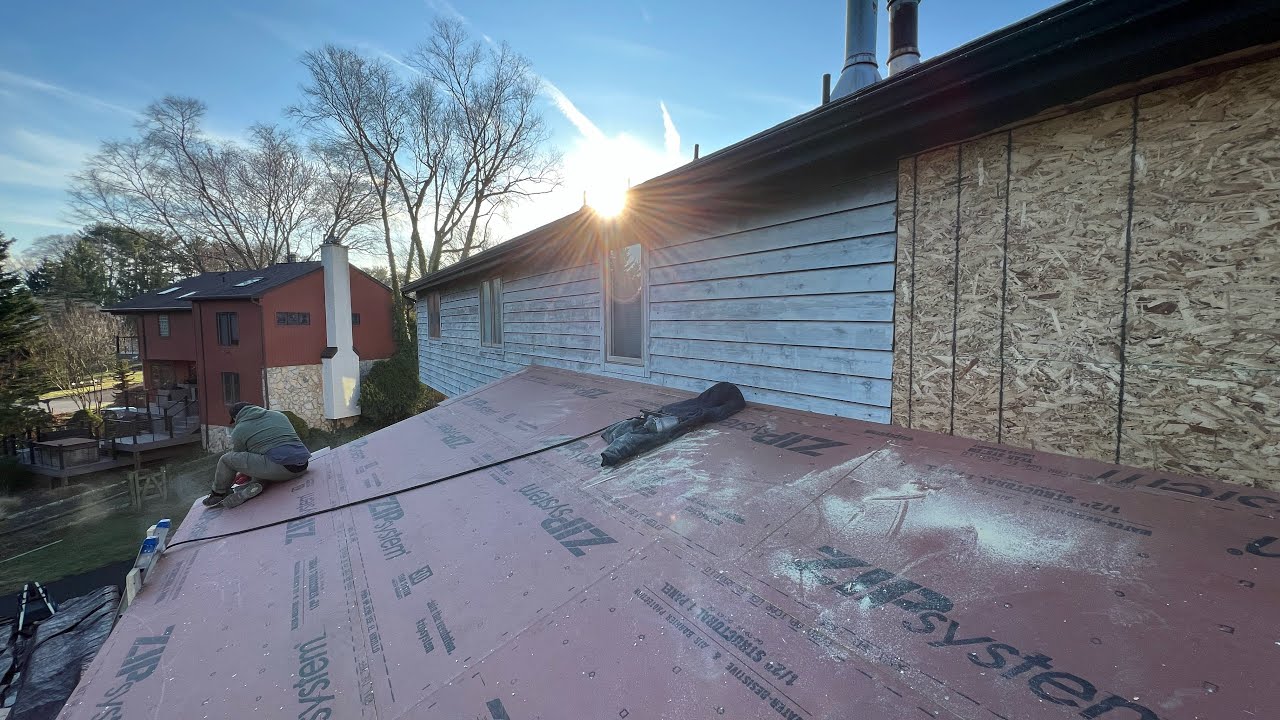 Framing the roof on an addition; time lapse - YouTube