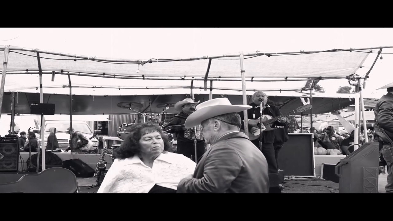 En la pulga de San Jose Ca. - YouTube