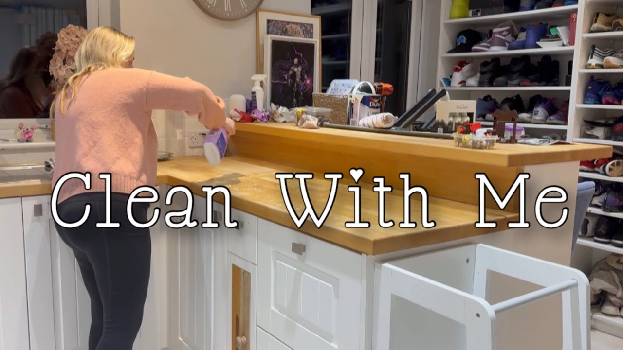 REALISTIC CLEAN WITH ME | cleaning motivation - YouTube