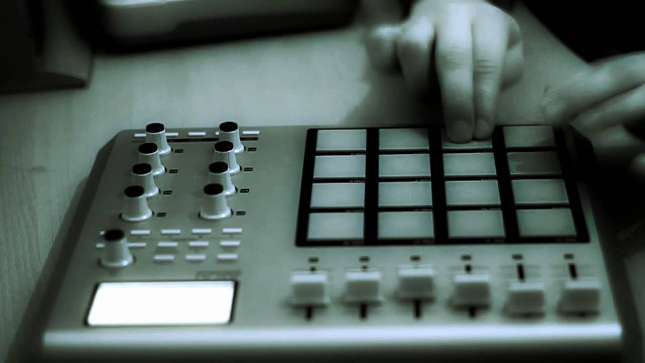 MPD 24 Beatmaking - YouTube