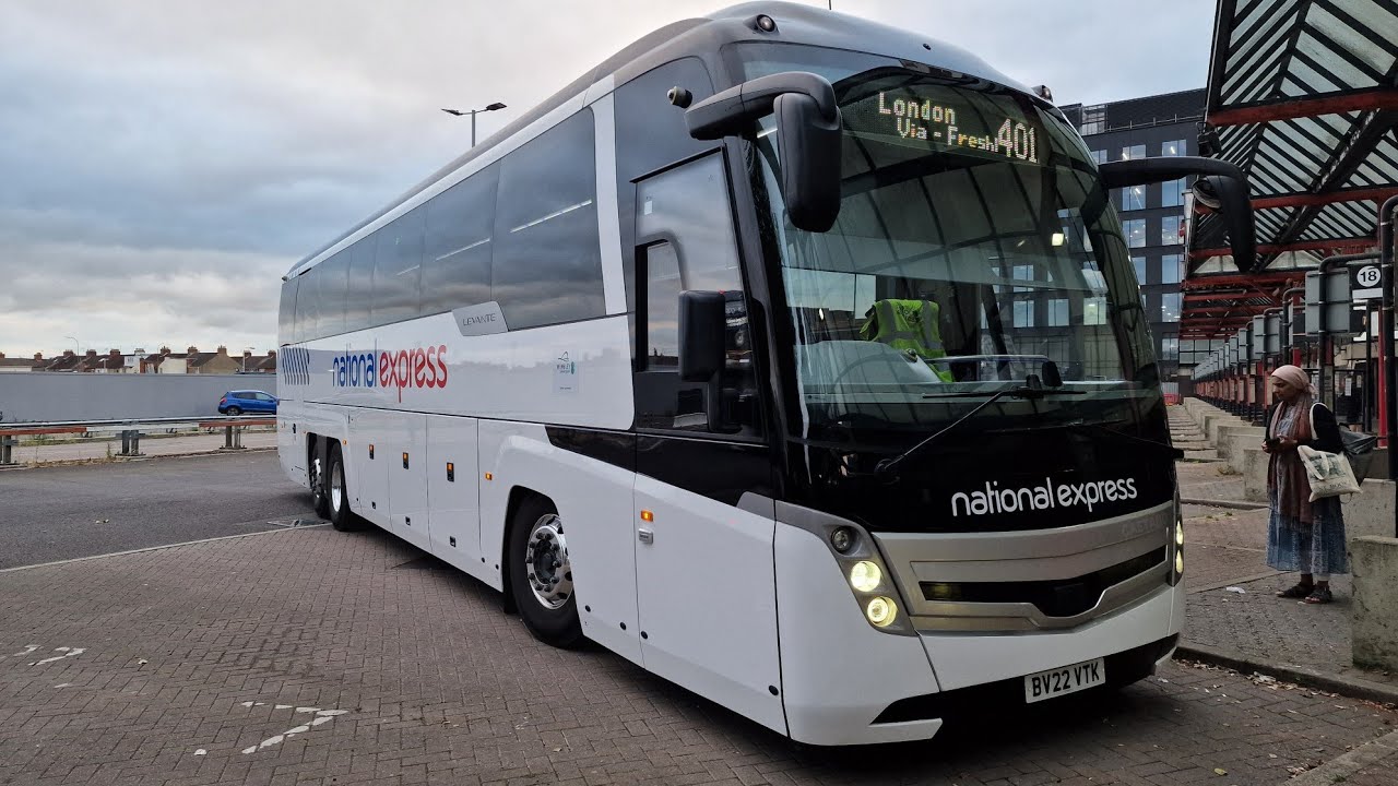 Edwards (National Express) Scania K410 Levante 3 on 401 to London - YouTube
