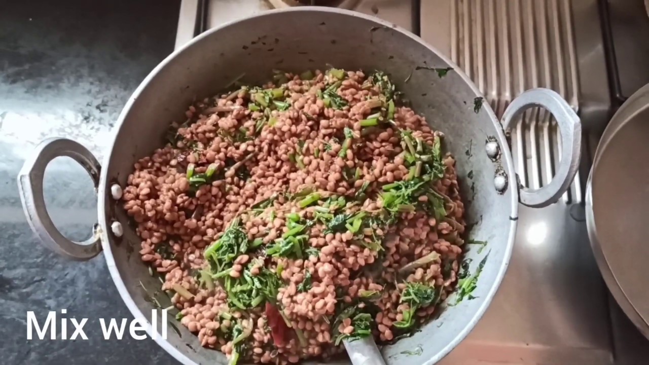 Amaranth leaves & Horse gram dry curry/ Dantina soppu & Hurali palya ...
