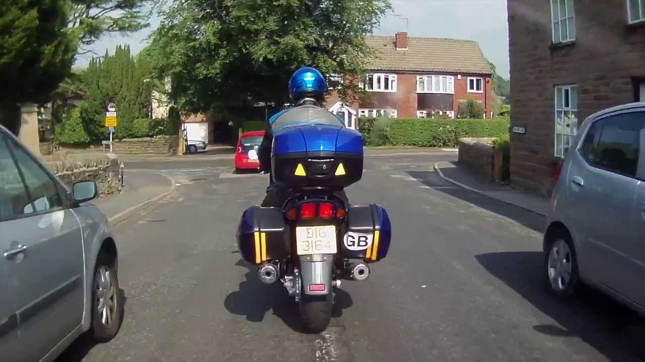 Advanced Motorcycle Riding - Shoulder Check / Life Saver - YouTube