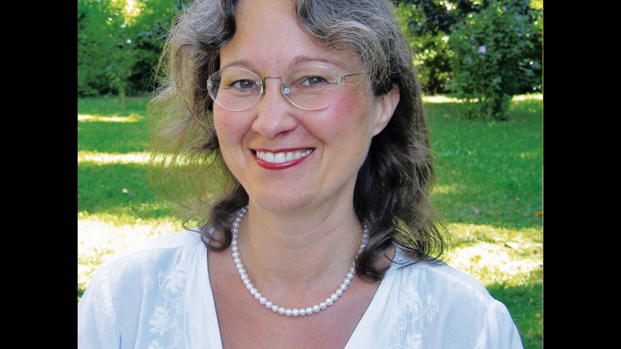 Ave Maria gesungen von Carina Schenk - YouTube