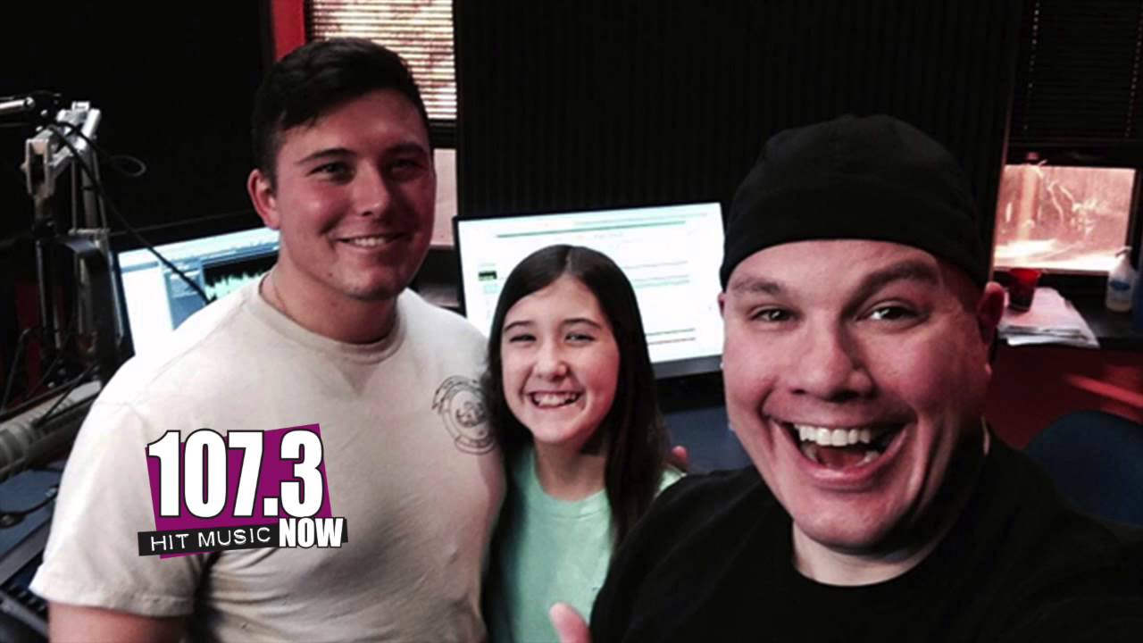 Alex Wilhelm, American Idol contestant "singer-view" - YouTube