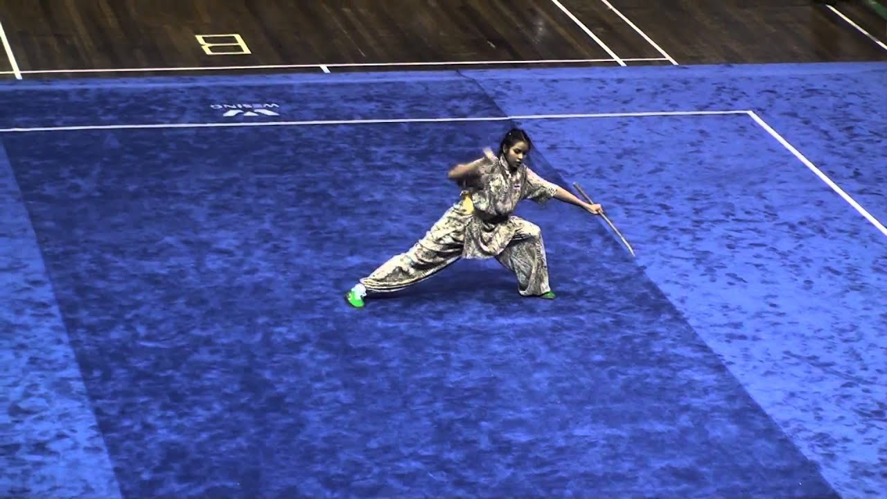 12th World Wushu Championships Kuala Lumpur - Gunshu Female - YouTube