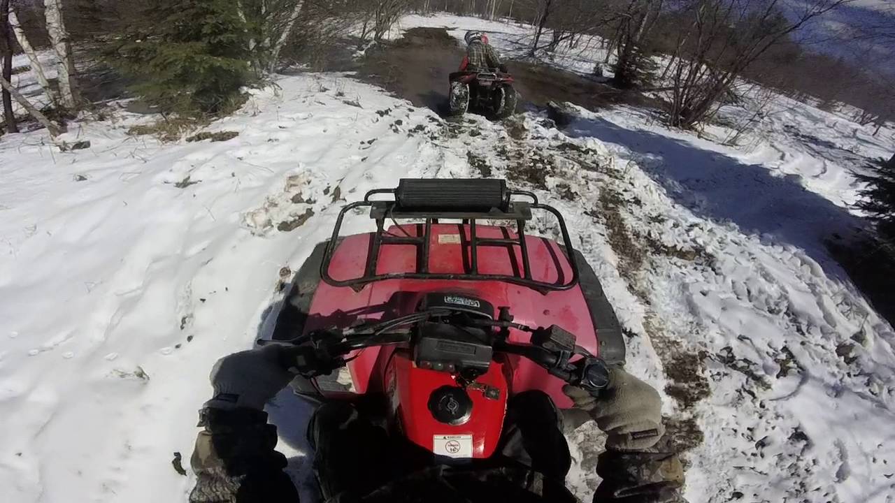 Honda Fourtrax 300 mudding fail - YouTube