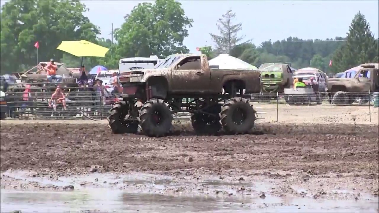 "Gettin' Right" Chevy Mega Truck Plays At The Pit At Mid Michigan Mud ...