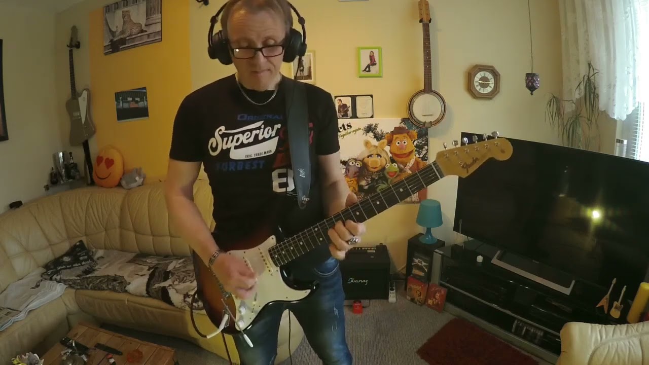Rockinger Bausatz "1964 Fender Strat" - YouTube