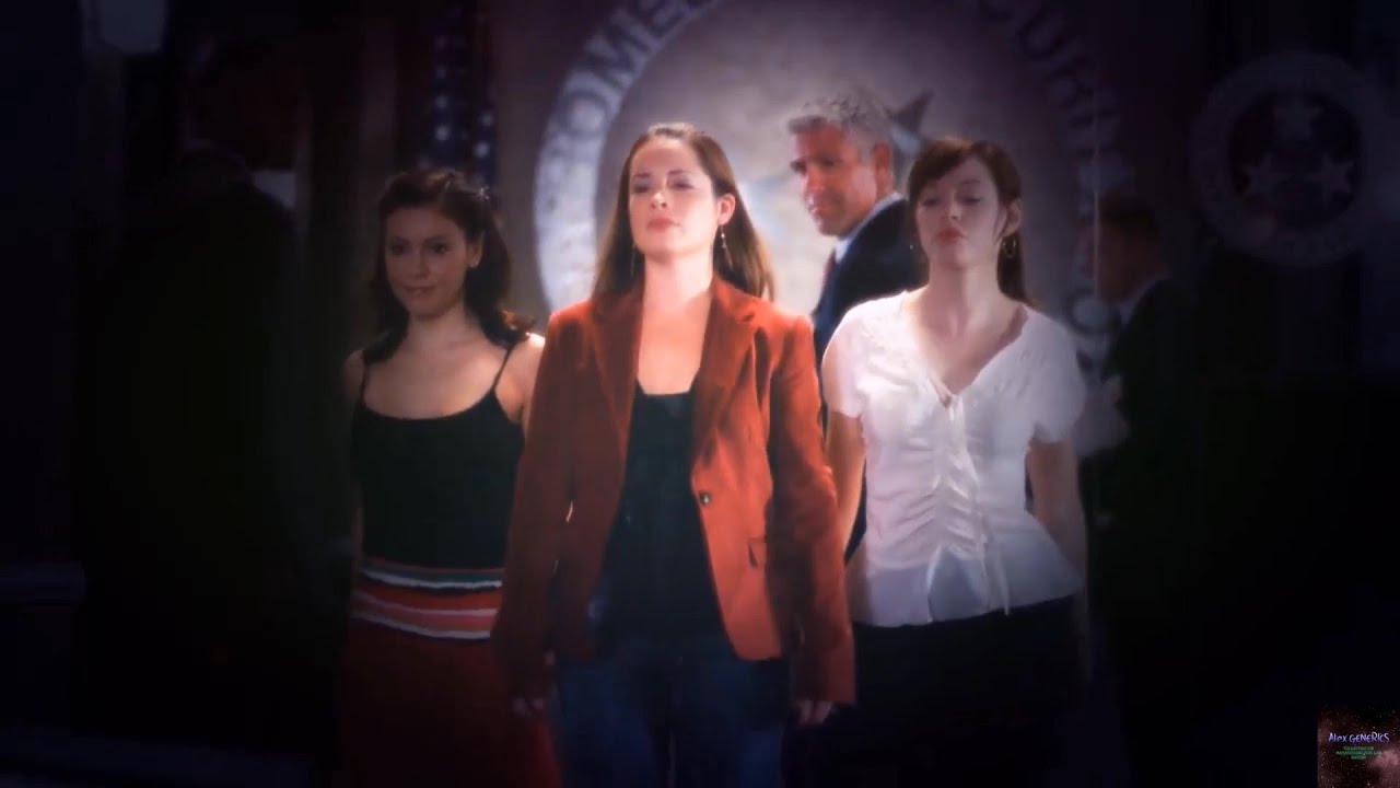 Générique CHARMED saison 8 (Intro Clem) - YouTube