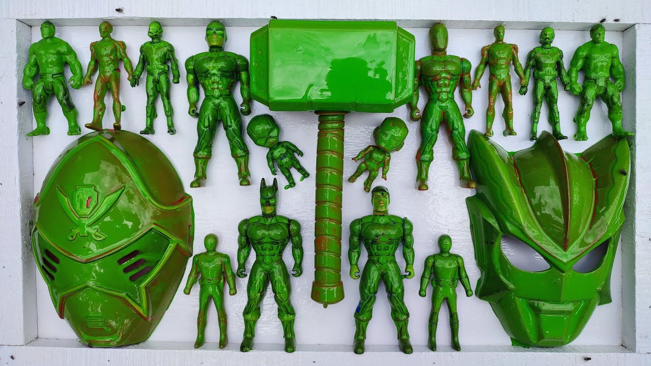 Hunting superhero toys ultraman, spiderman, thor, ironman, hulk, batman ...