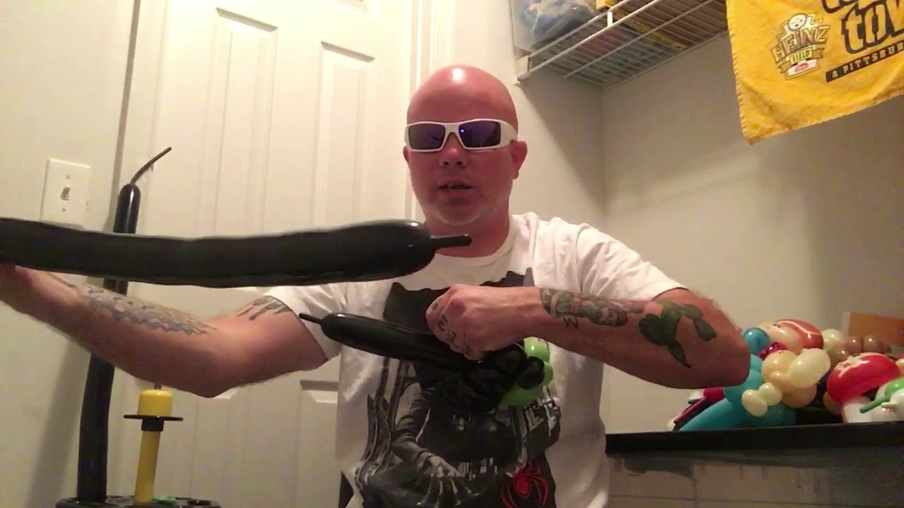 Witch balloon tutorial! - YouTube