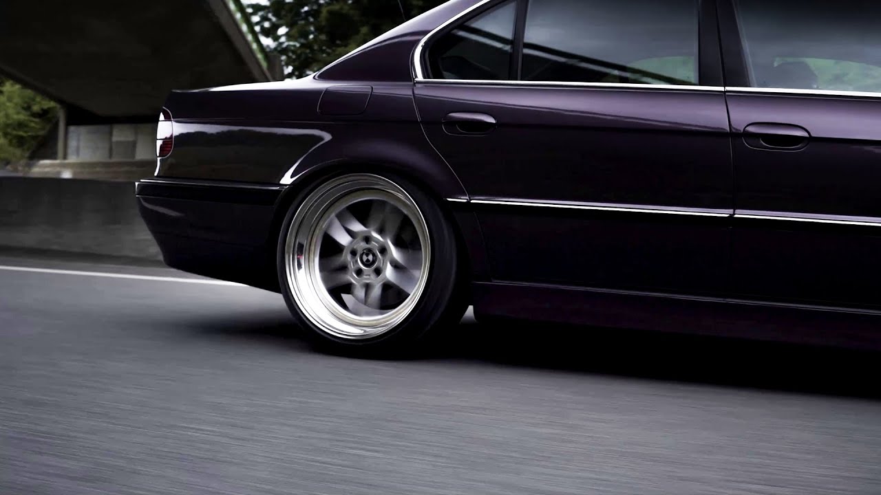 Bagged BMW 740i E38 | 4K - YouTube