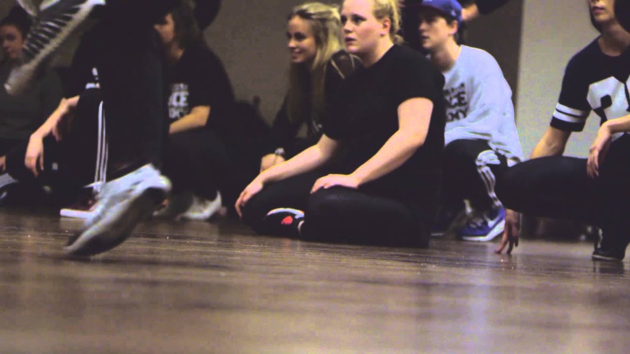 Quick Crew (Scandinavian Dance Academy) - YouTube