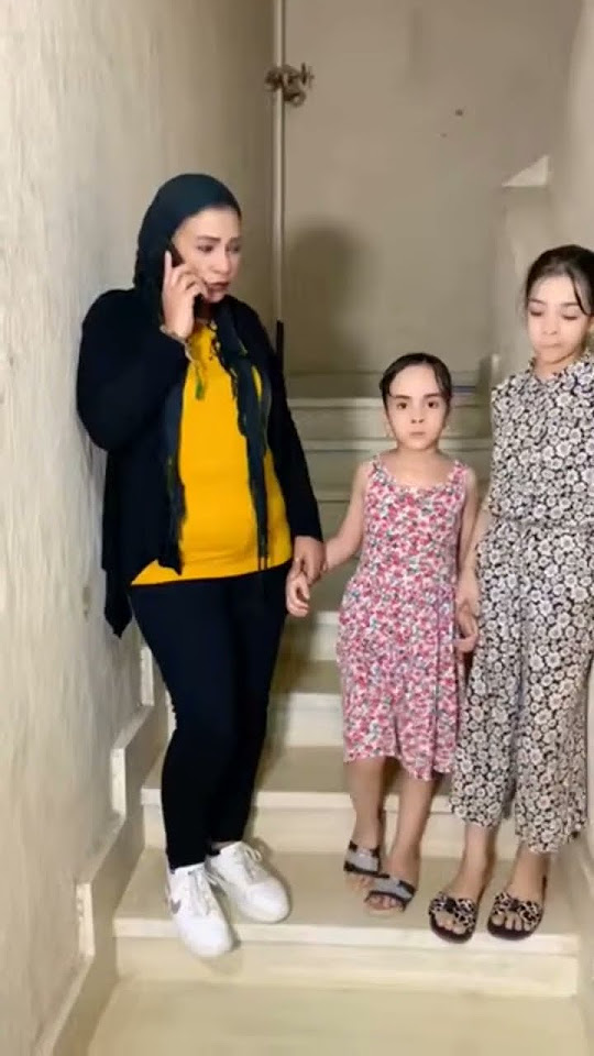 زوجه بخيله تطرد أخت جوزها من علي الباب لكن جوزها لما عرف جاب حق اخته