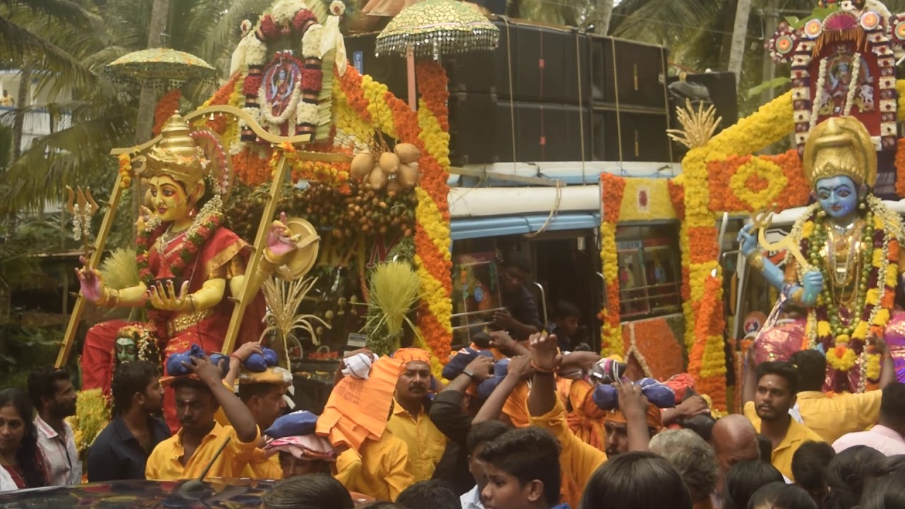 PAPPANAMCODE PATTARATH_SAMSARIKA_SAMITHI SABARIMALA YATHRA 2K19 - YouTube