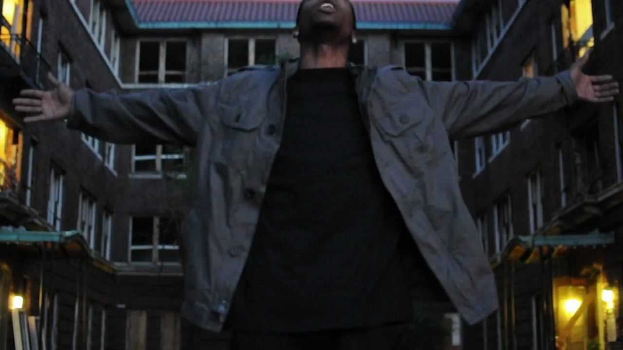 QUE - Life Is Hard (Official Video) - YouTube