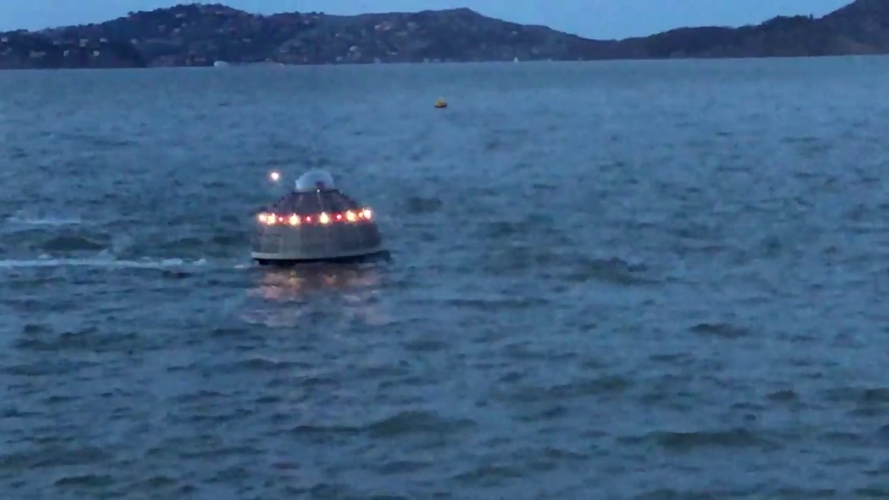 Unidentified Floating Object in San Francisco - YouTube
