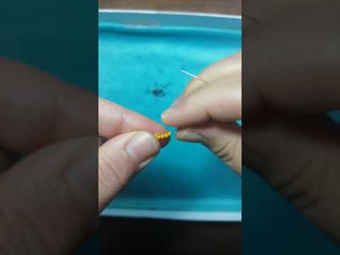 Miyuki tuğla tekniği başlama (iplerin boncuk içinden geçerek yapıldığı yöntemdir)