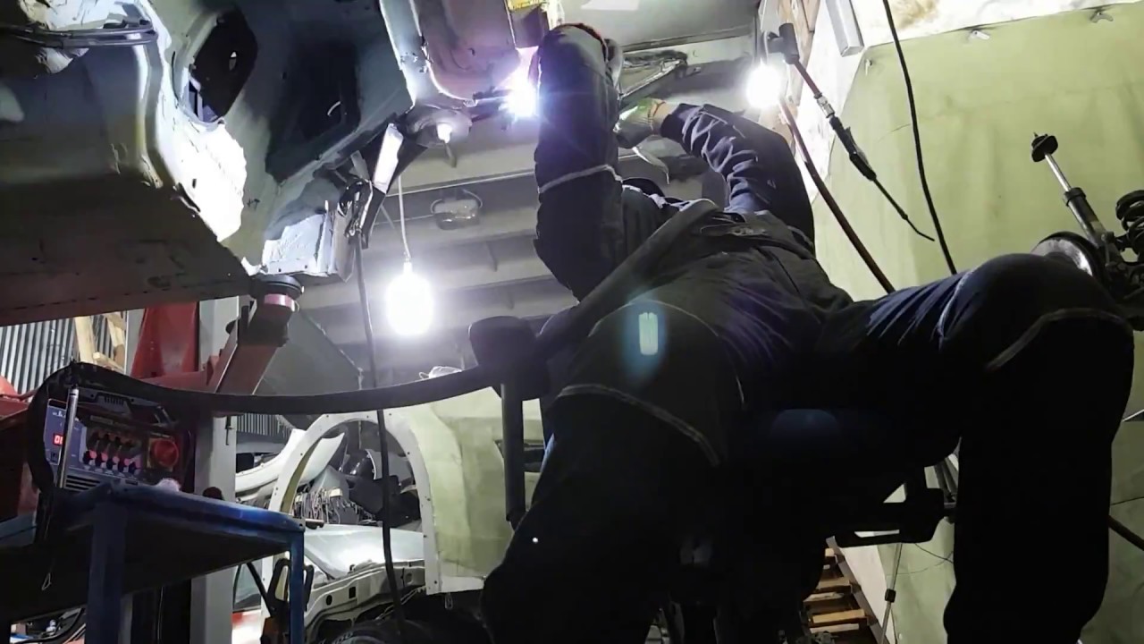 BMW Z3 Coupe E90 rear subrame welding - YouTube