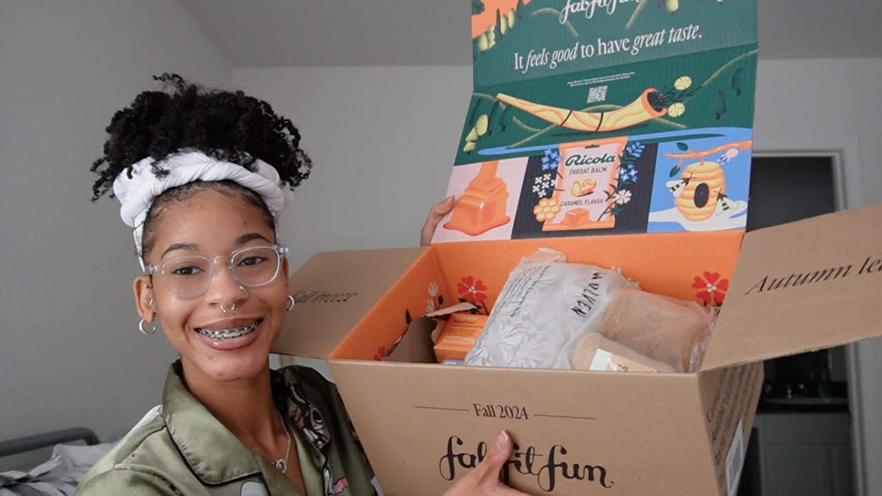 FABFITFUN FALL 2024 UNBOXING! - YouTube
