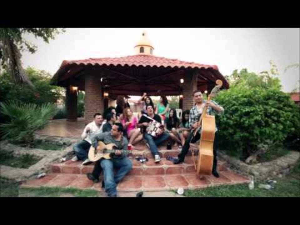 Grupo Poderoso - Ando Al 100 BY Beto Sierra! - YouTube