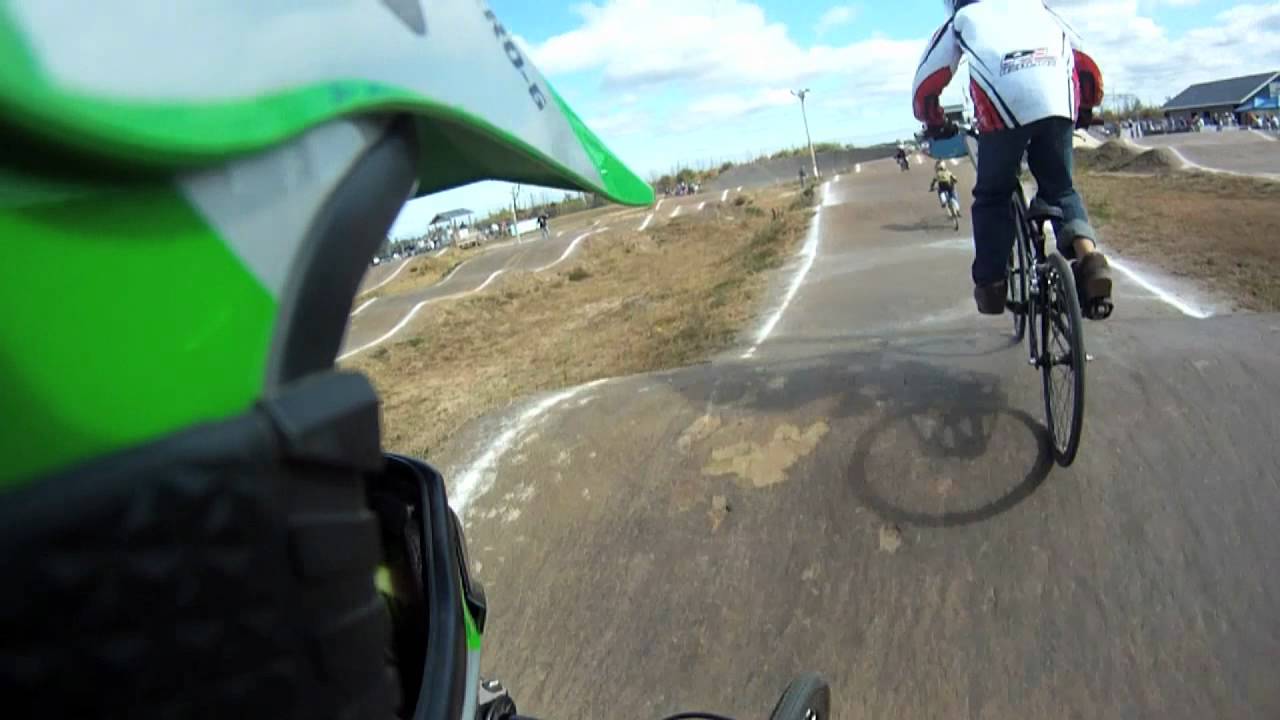 Hayden racing BMX (GoPro) - YouTube