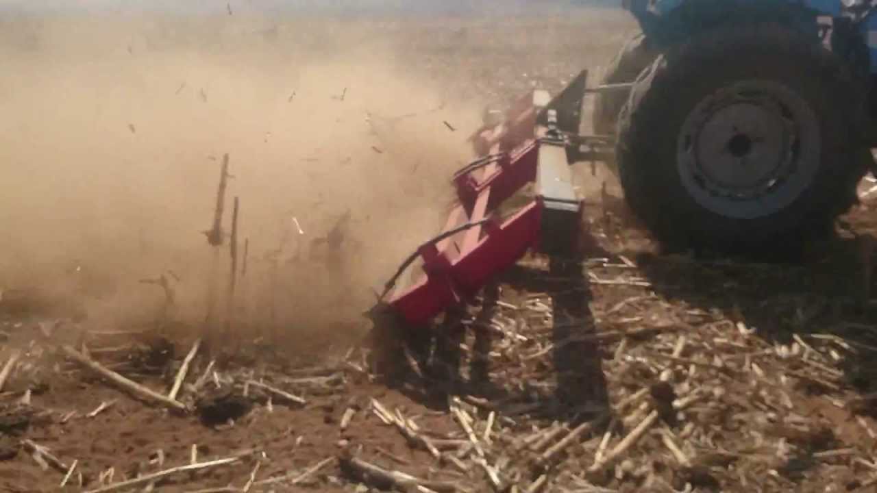 Rolmoer - Stalk chopper - Myburgh Toerusting - YouTube