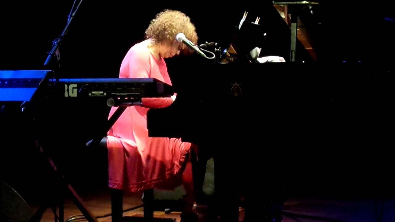Jazz pianist Tania Maria in Amsterdam (Viva Brasil 2014) - YouTube