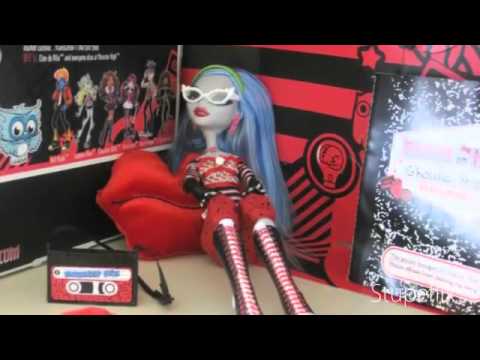 Monster high collection display update. - YouTube