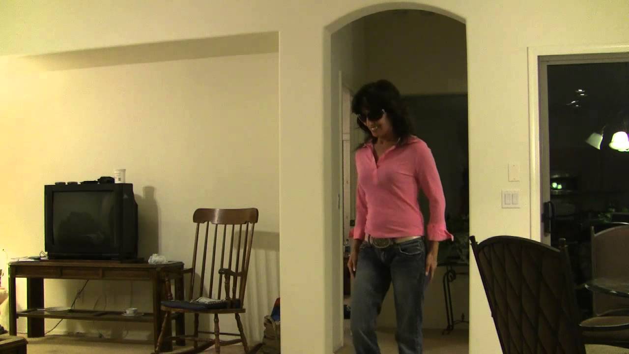 Vivian, Lisa and Linnette modeling - YouTube