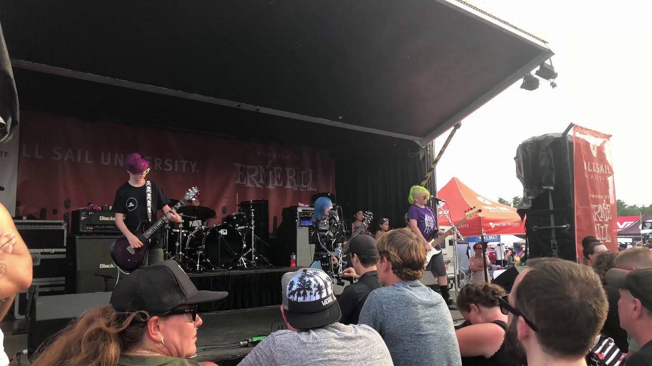 Color Killer - "Go To Bed" (Live at Vans Warped Tour) - YouTube