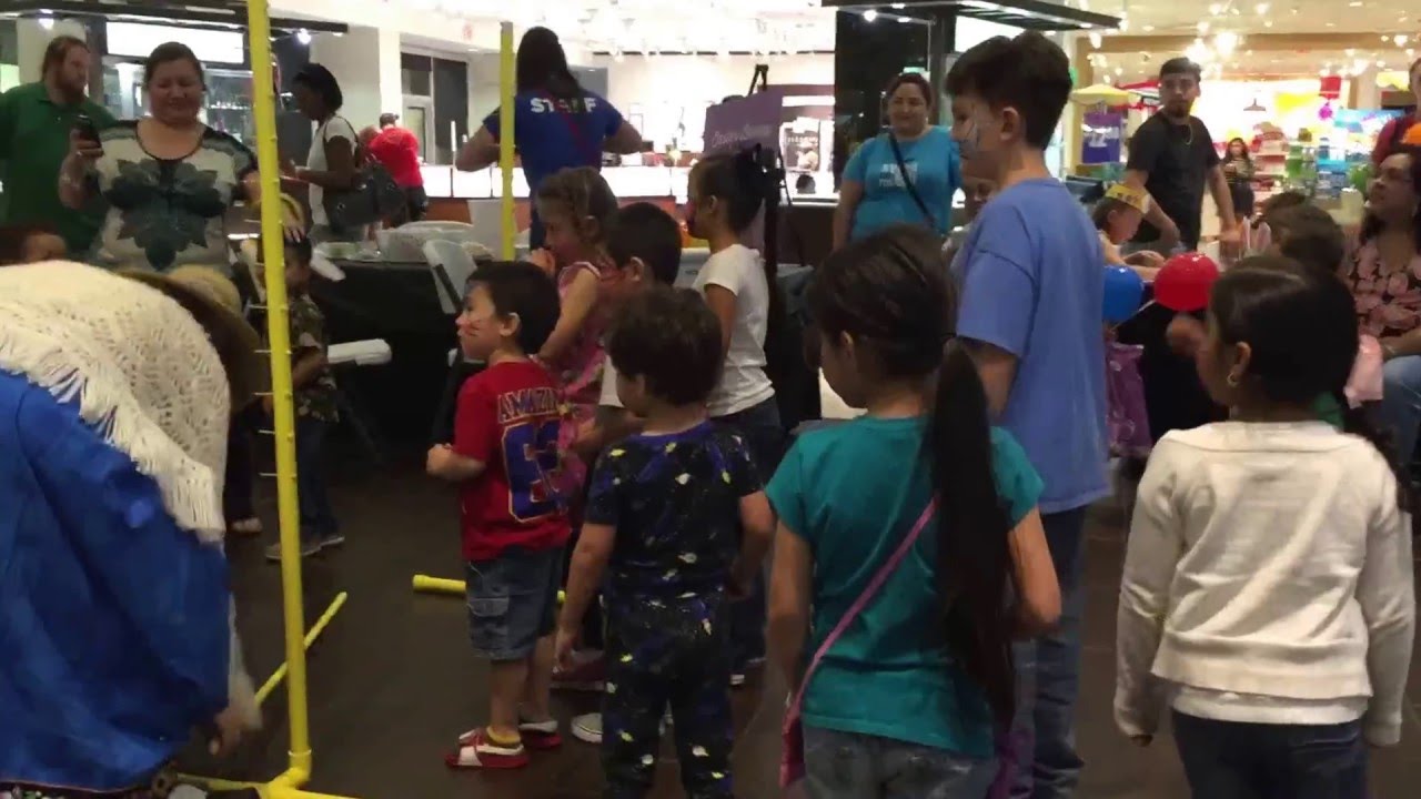 La Palmer Easter 2016 Bennett Limbo - YouTube