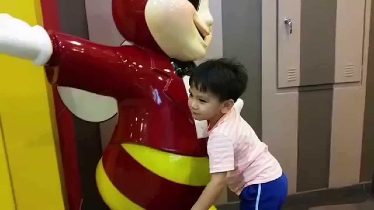 Fun 2b kids - Fond of Jollibee - YouTube